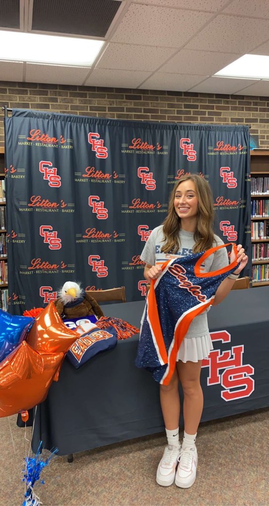 Julia Mize signed for CNU dance – The Bobcat Times